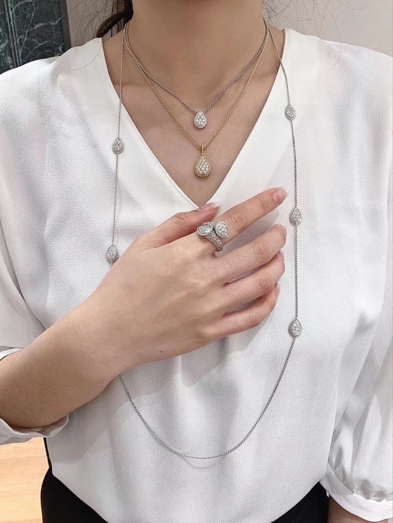 Official Boucheron Necklaces