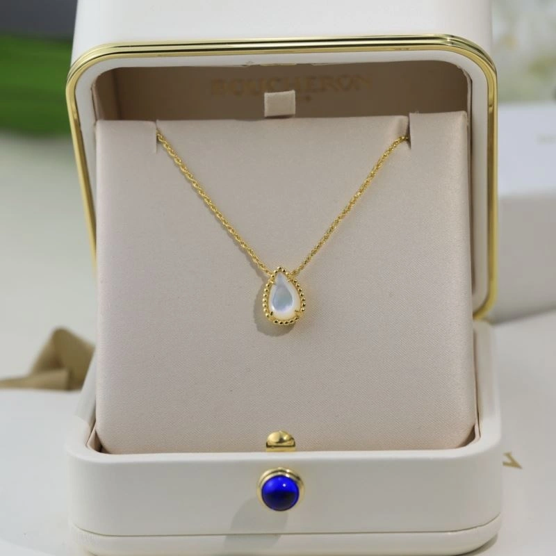 Bargain Boucheron Necklaces