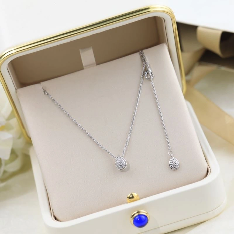 Top mirror Boucheron Necklaces
