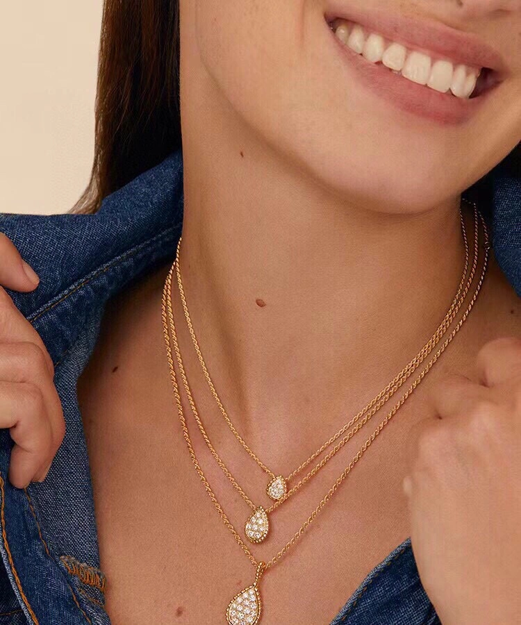 Top mirror Boucheron Necklaces