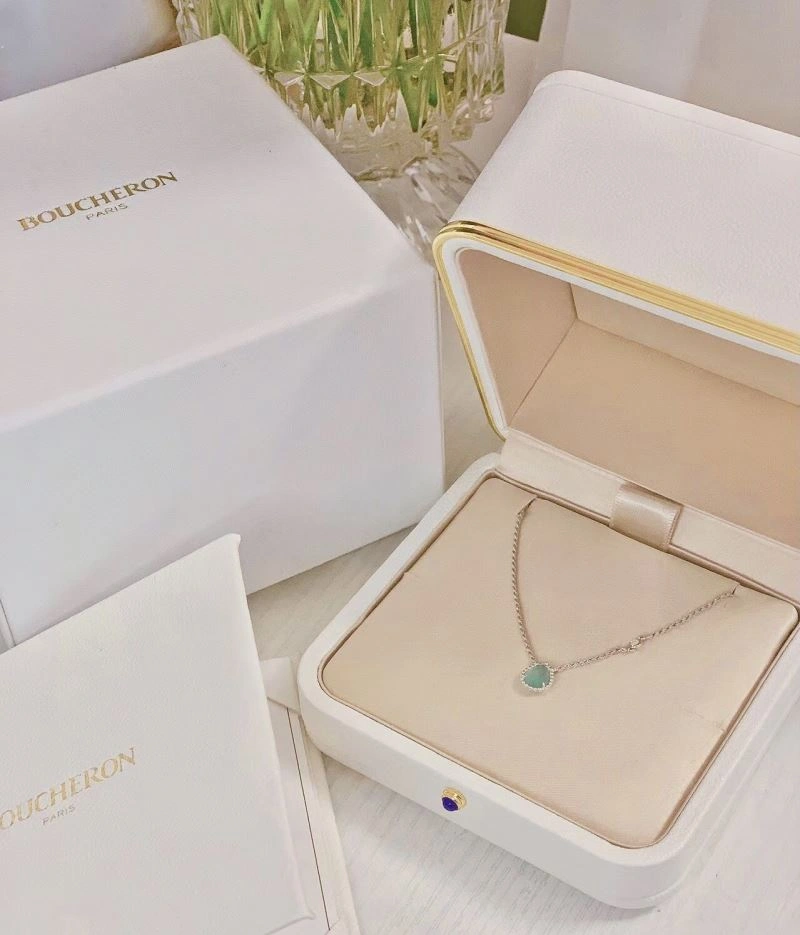 Cut-rate Boucheron Necklaces