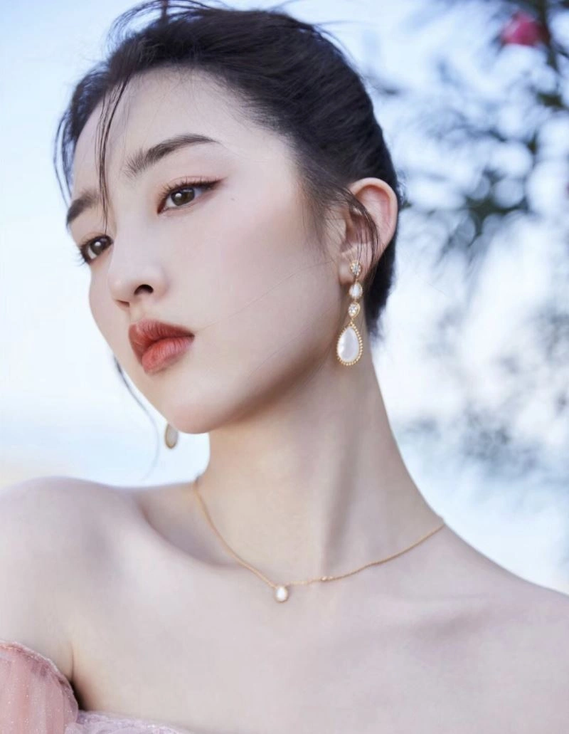 Perfect replica Boucheron Necklaces