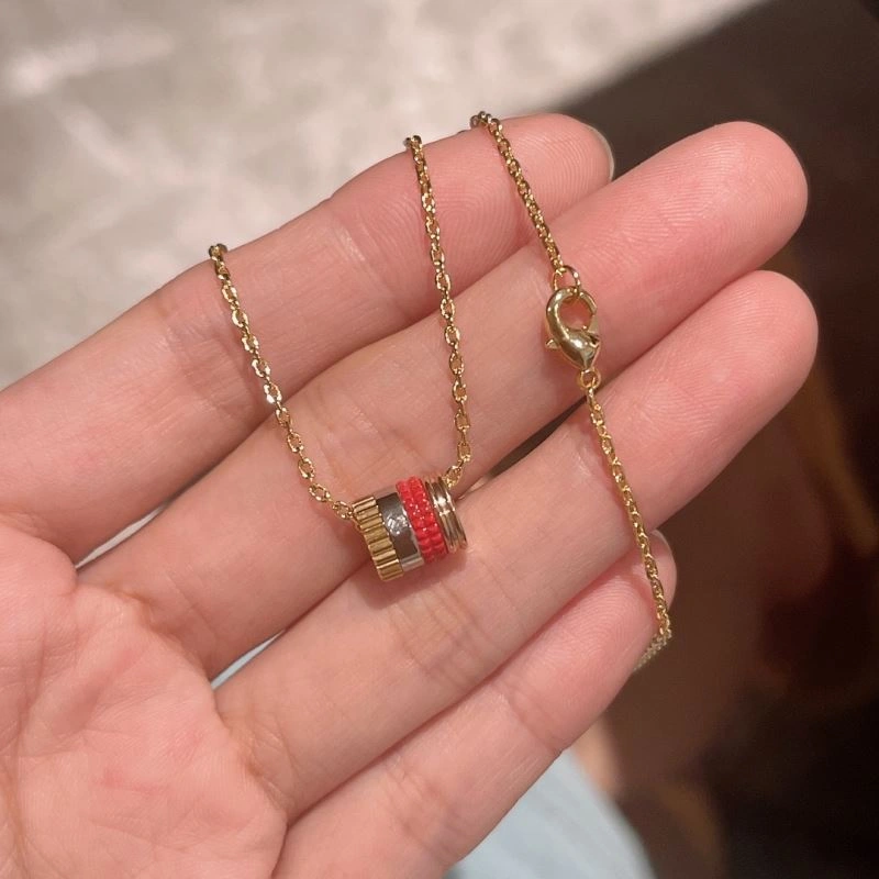 Low-cost Boucheron Necklaces