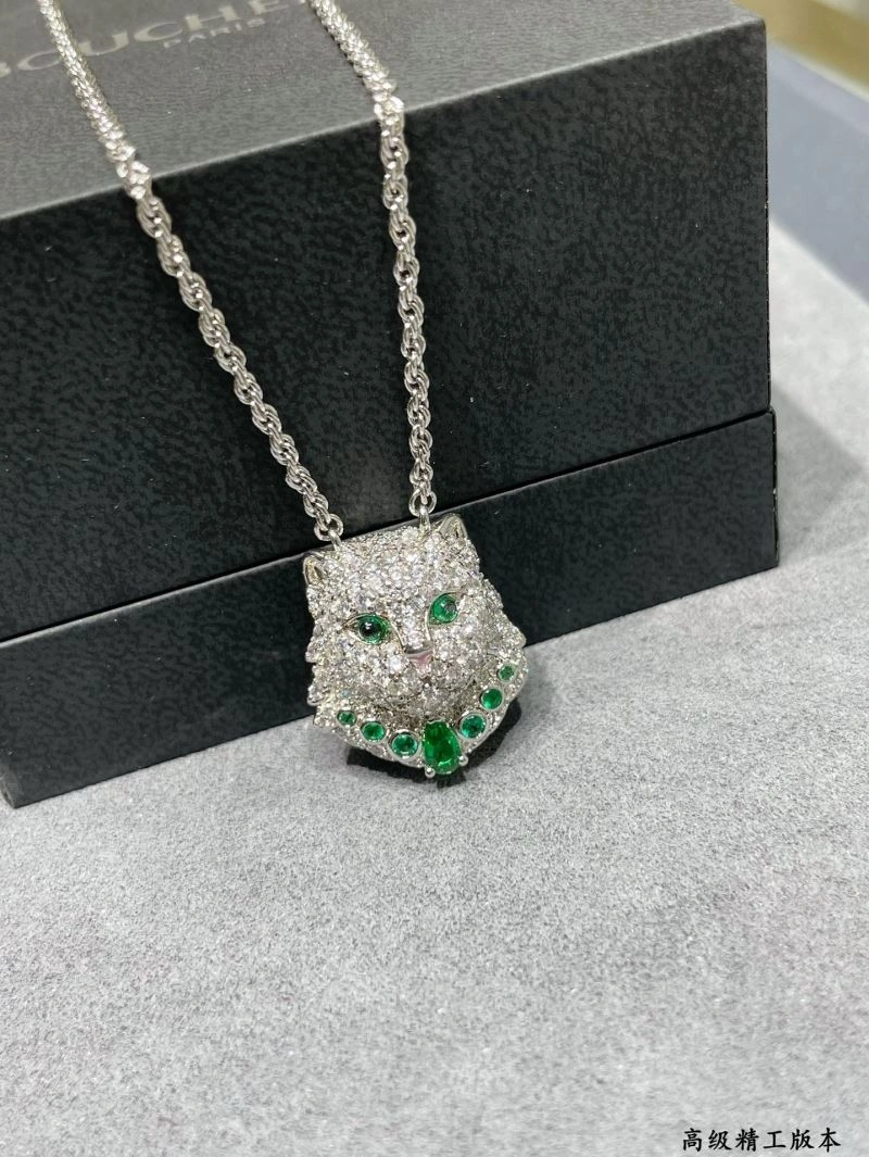 Top match Boucheron Necklaces