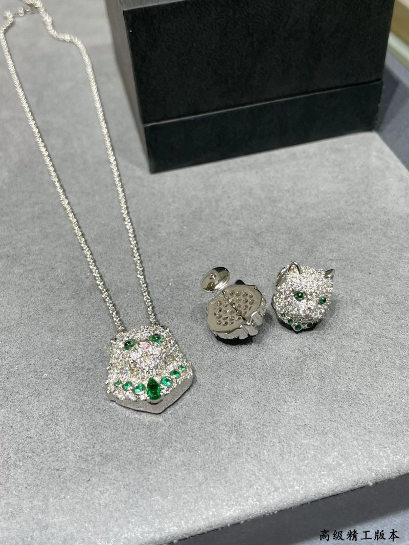 Top match Boucheron Necklaces