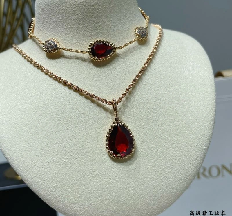 Affordable Boucheron Necklaces
