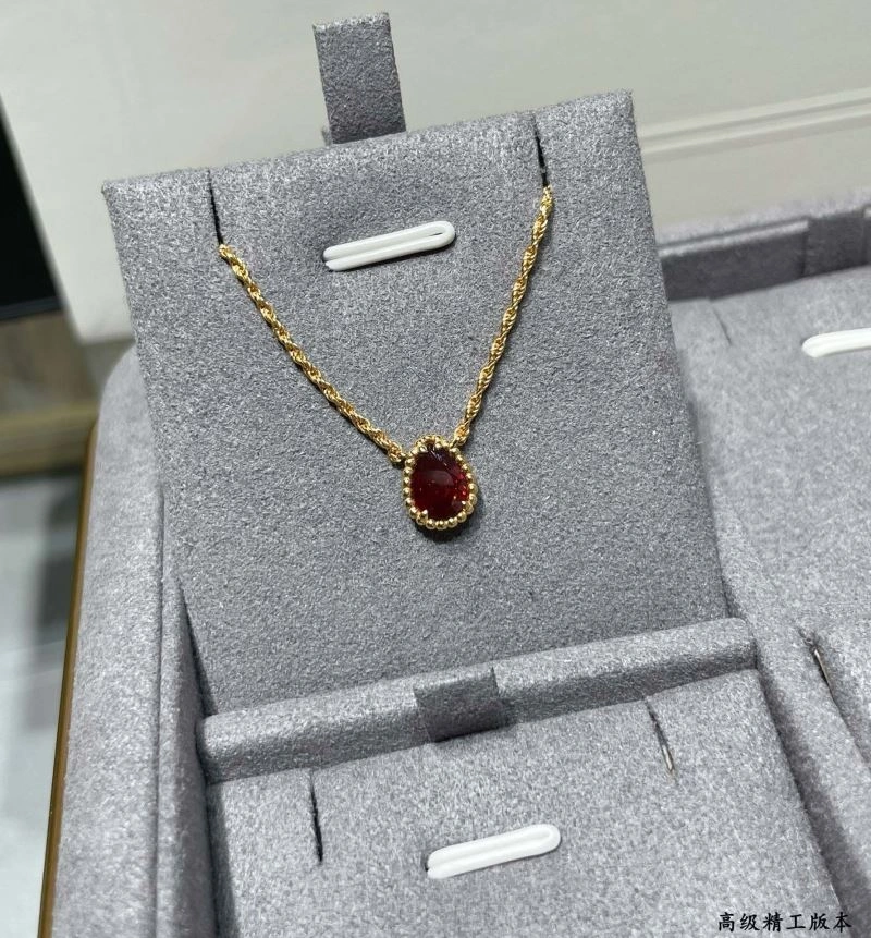 Bargain Boucheron Necklaces