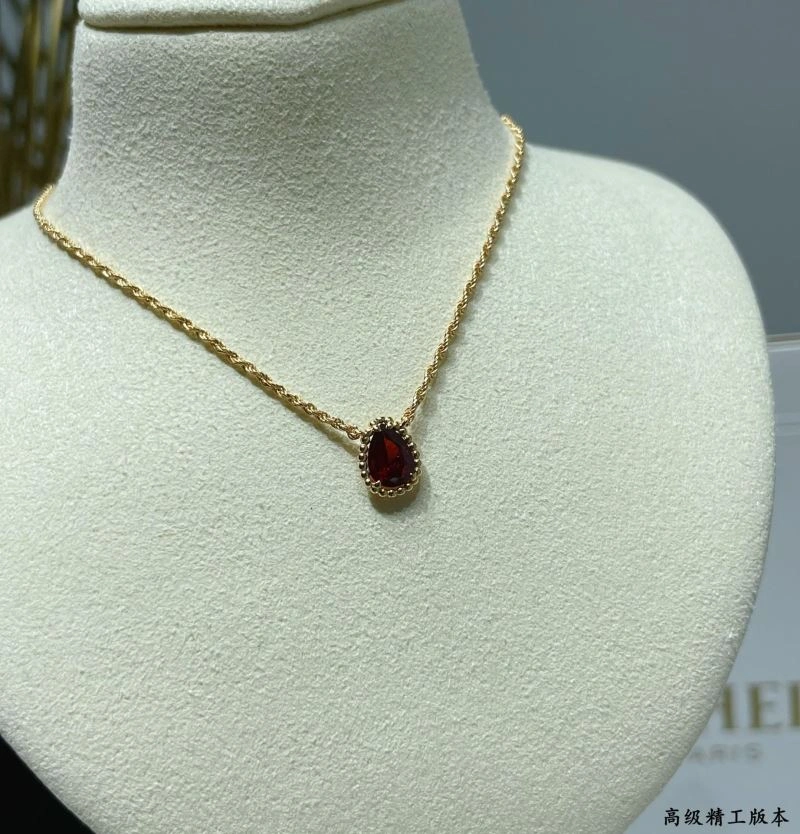 Bargain Boucheron Necklaces