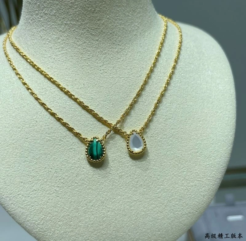 Top match Boucheron Necklaces