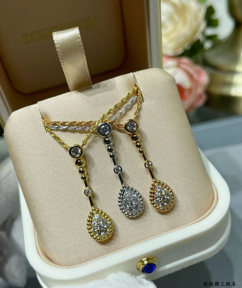 High fidelity Boucheron Necklaces