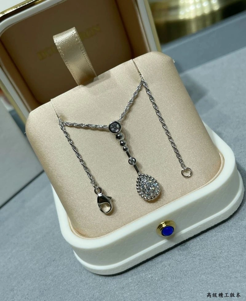 High fidelity Boucheron Necklaces