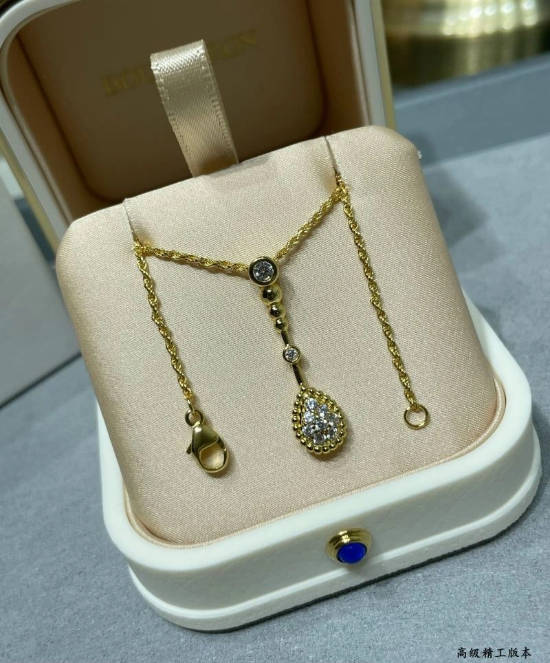 High fidelity Boucheron Necklaces