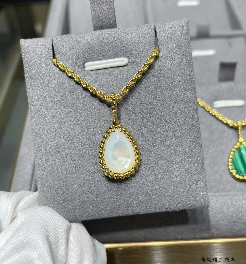 Cut-rate Boucheron Necklaces