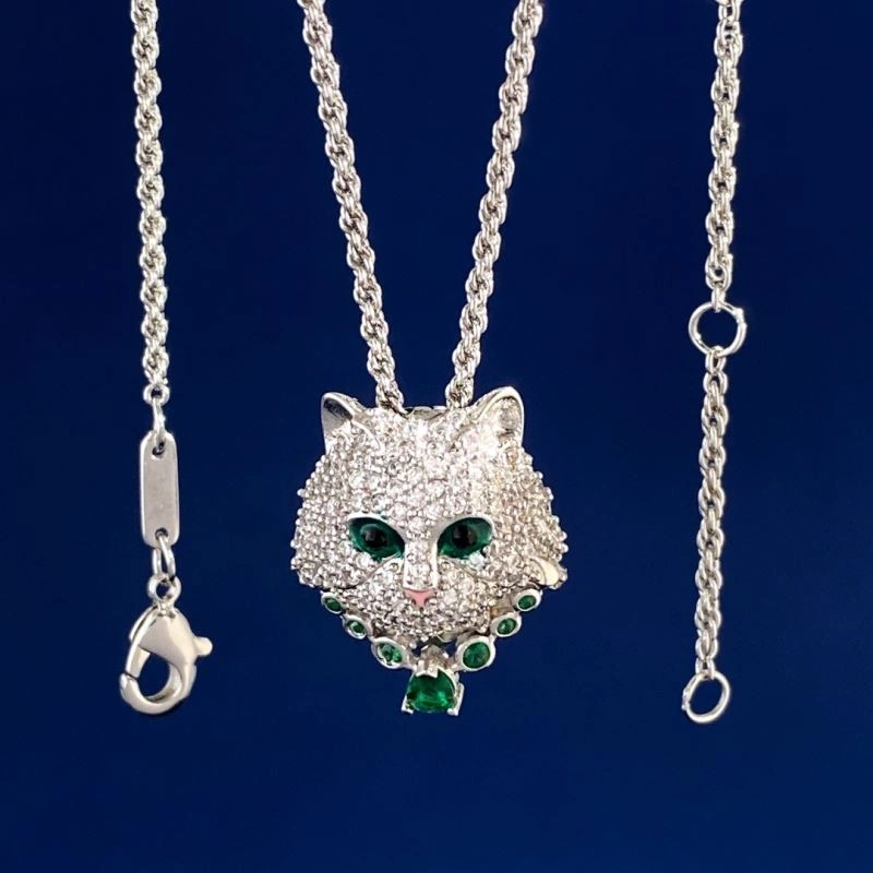 Factory-made Boucheron Necklaces