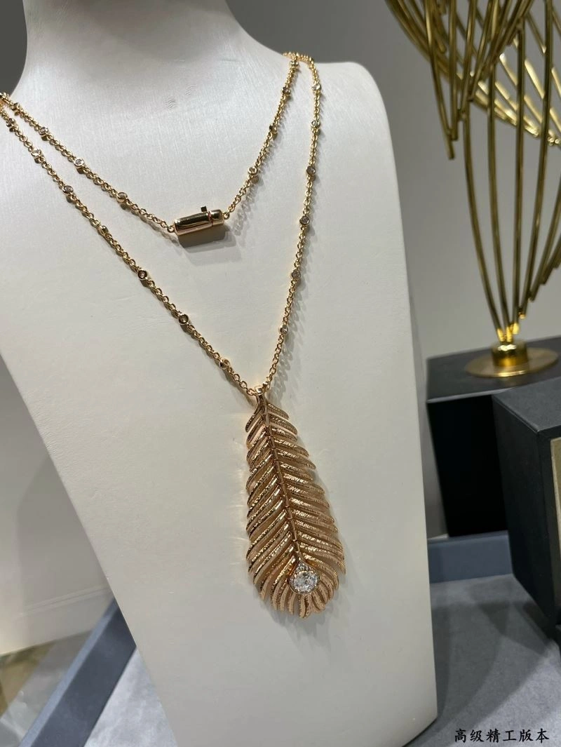 Accurate model Boucheron Necklaces