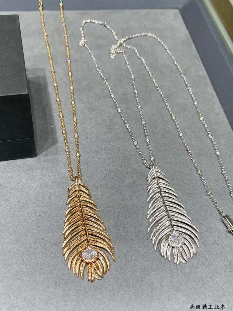 Accurate model Boucheron Necklaces