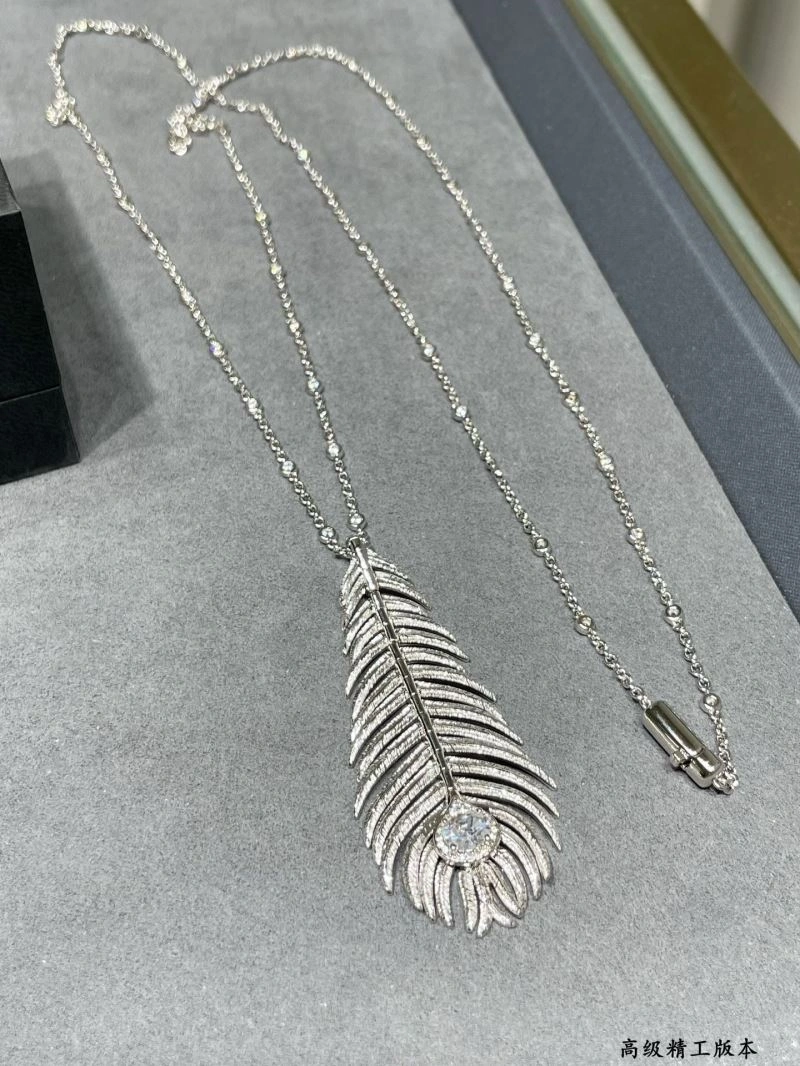 Accurate model Boucheron Necklaces