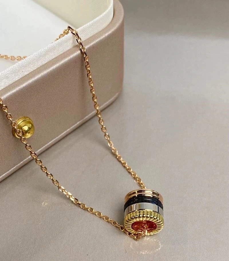 High fidelity Boucheron Necklaces