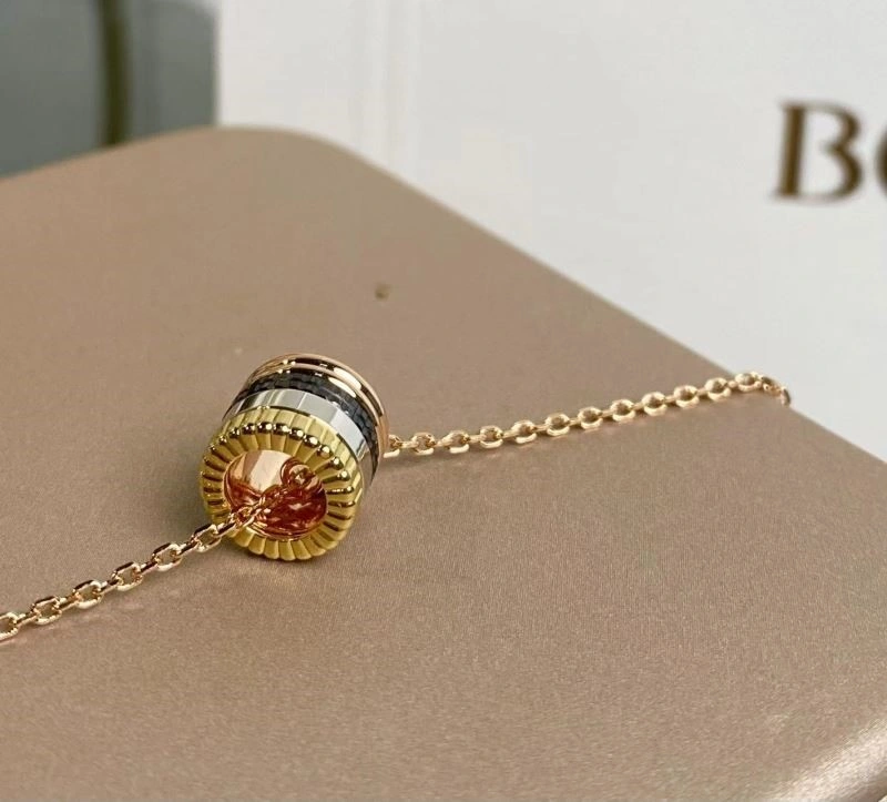 High fidelity Boucheron Necklaces