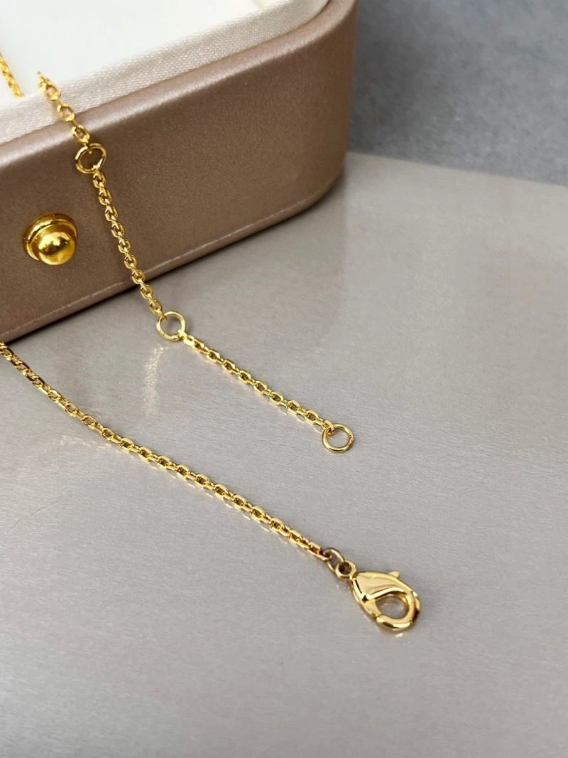 Official Boucheron Necklaces