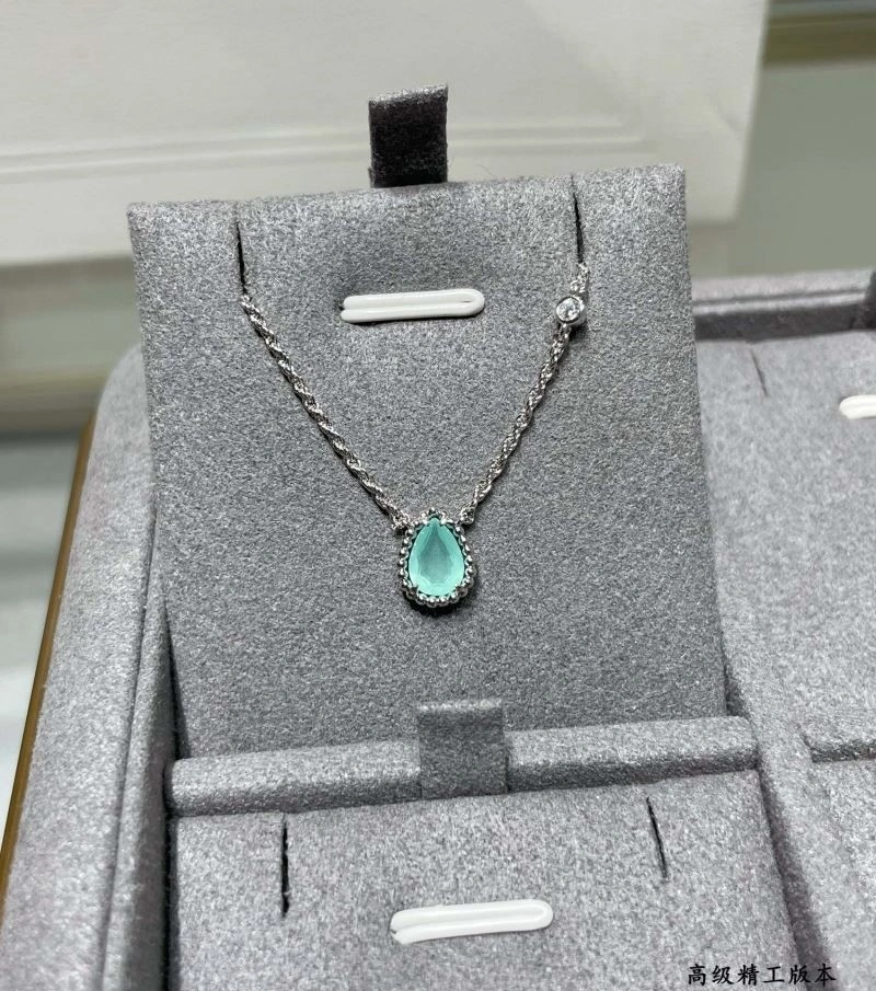 Top mirror Boucheron Necklaces