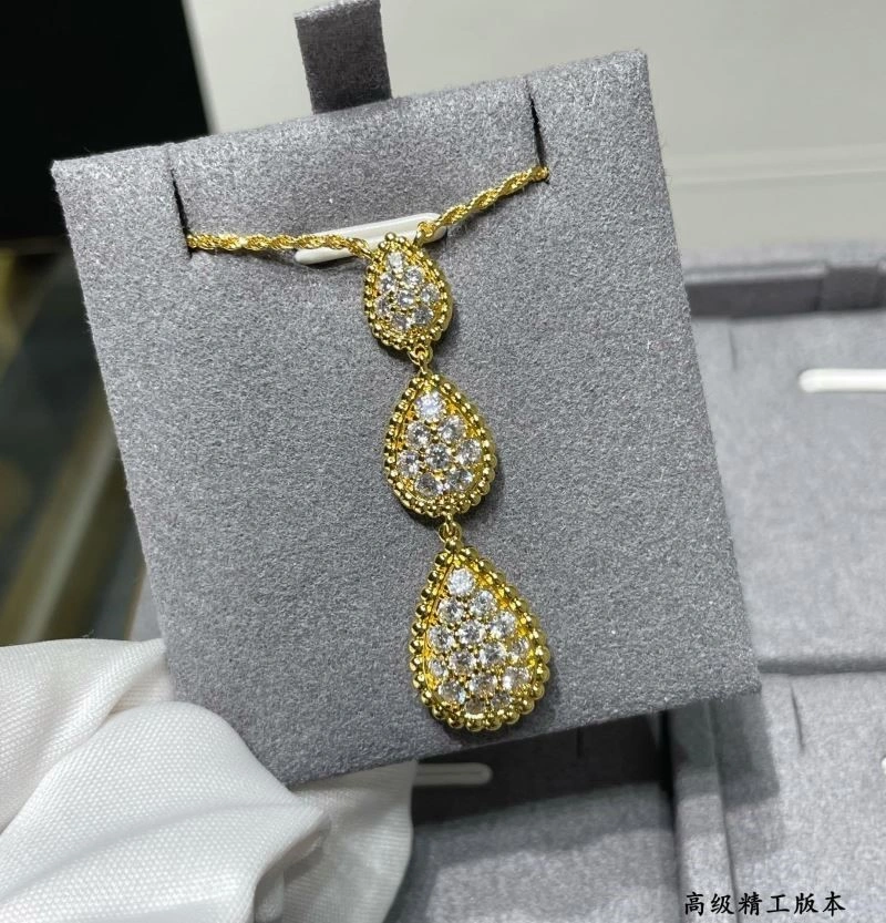 Reasonably priced Boucheron Necklaces