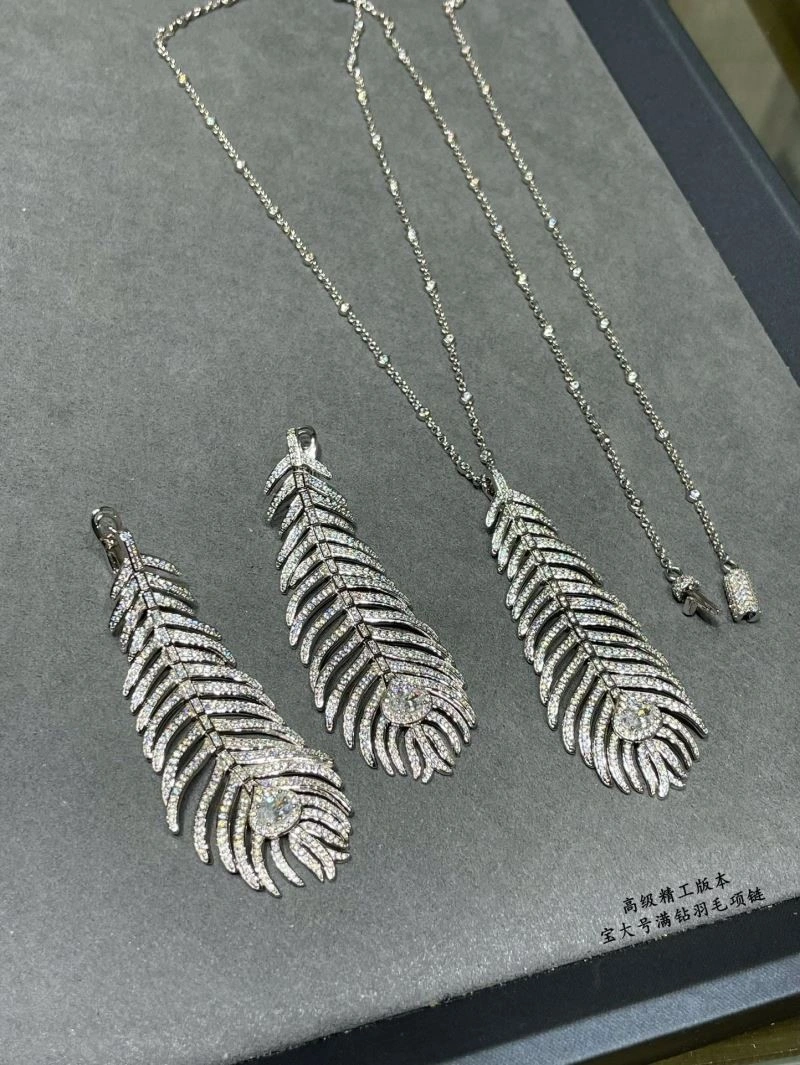 Discounted Boucheron Necklaces