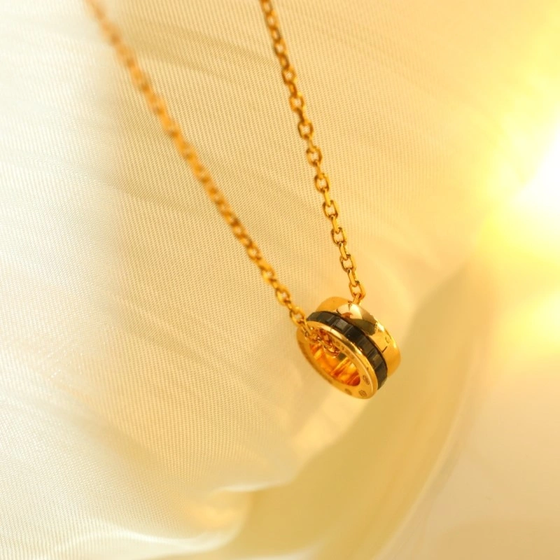 Top match Boucheron Necklaces