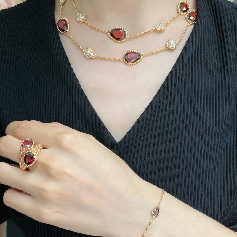 Accurate model Boucheron Necklaces