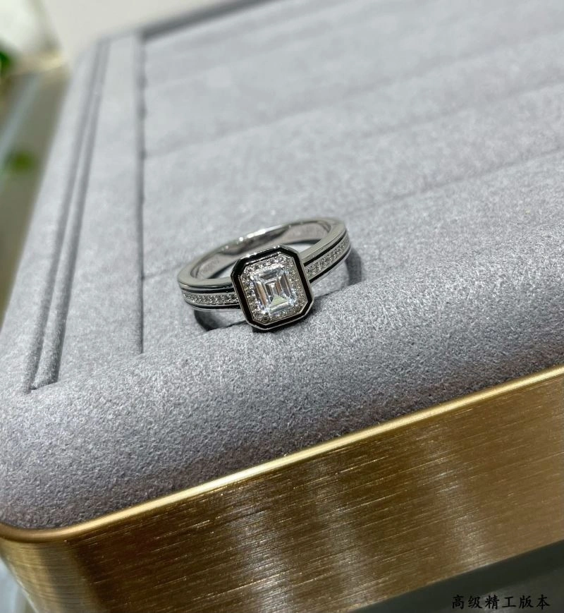 Brand-authenticated Boucheron Rings