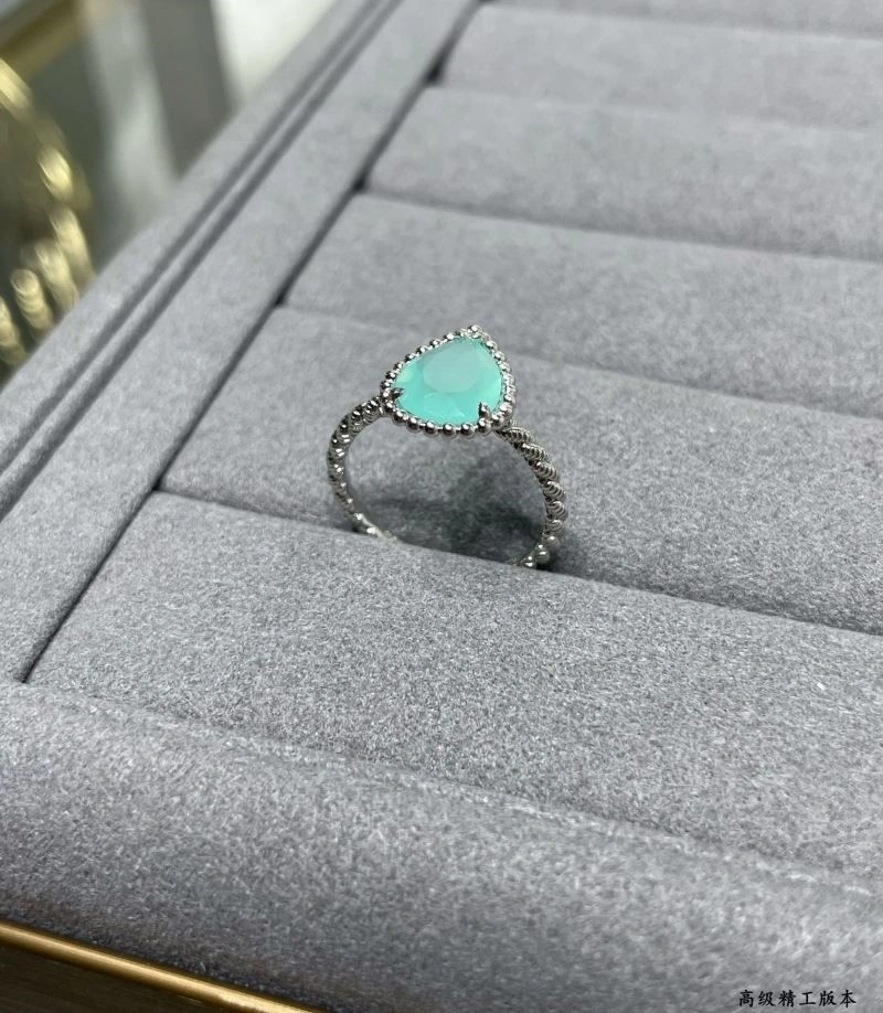 Exact replica Boucheron Rings