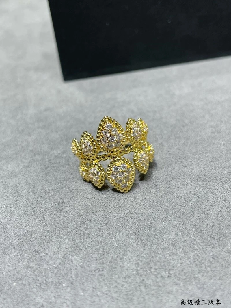 Cut-rate Boucheron Rings