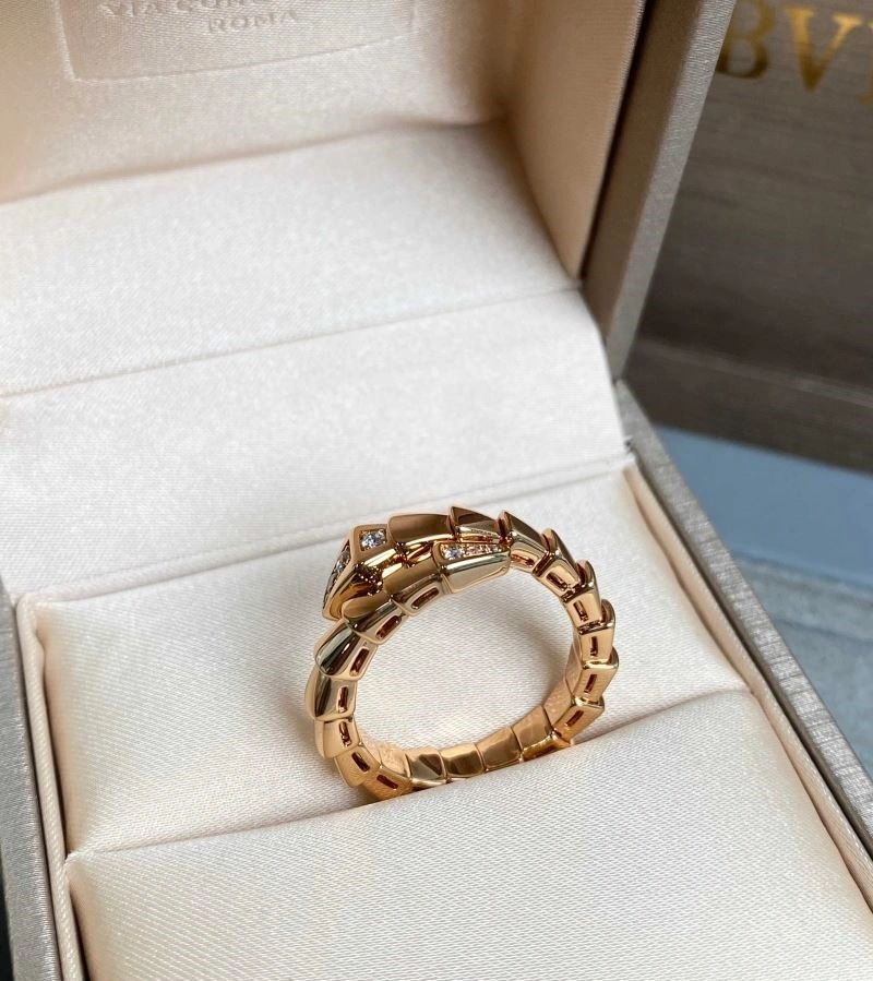 Discounted Boucheron Rings