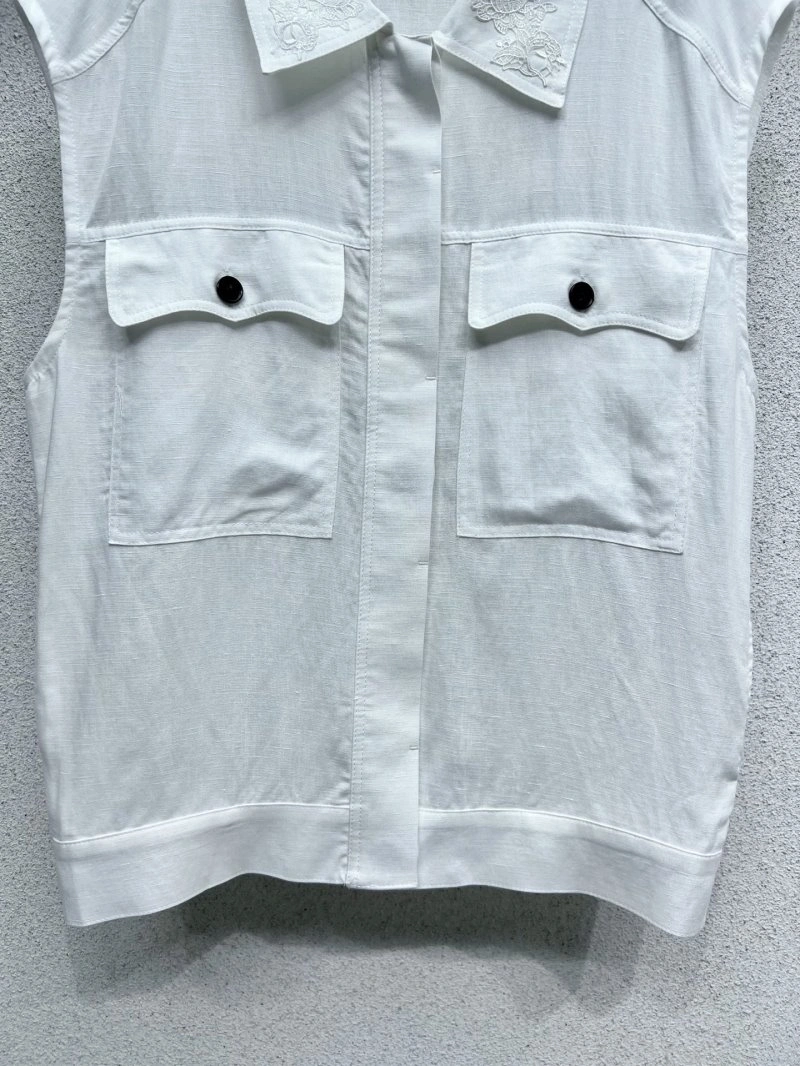 Brand-authenticated Brunello Cucinelli Short Suits