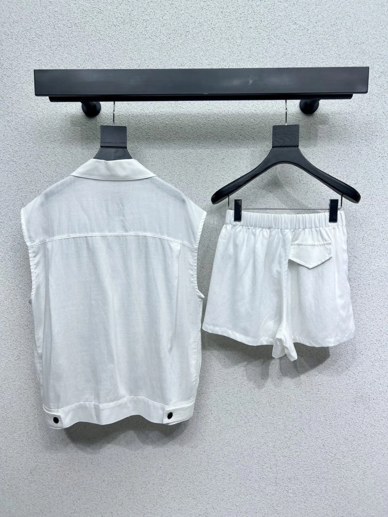 Brand-authenticated Brunello Cucinelli Short Suits