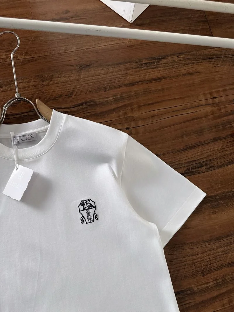 Reasonably priced Brunello Cucinelli T-Shirts