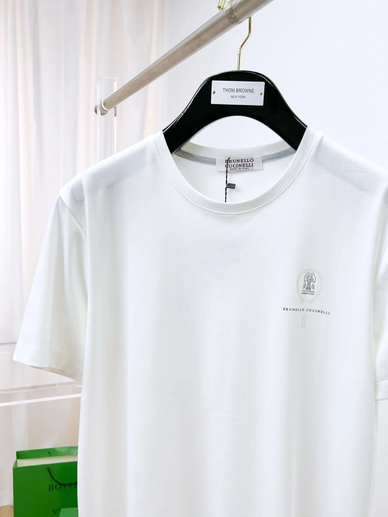 Accurate model Brunello Cucinelli T-Shirts