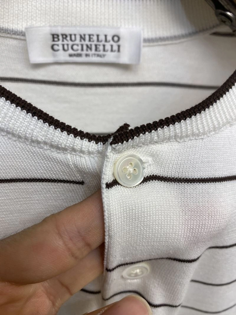 Accurate model Brunello Cucinelli T-Shirts