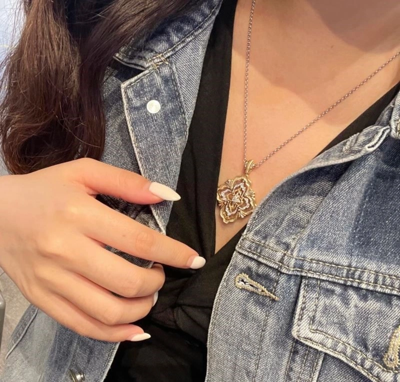 Exact replica Buccellati Necklaces