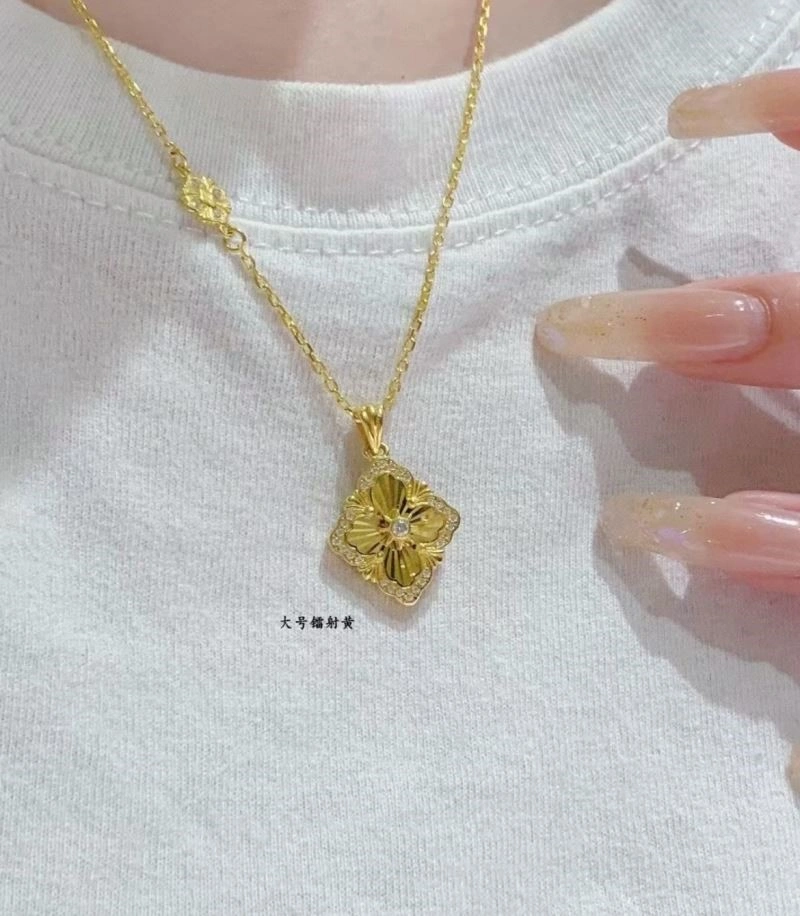Buccellati Necklaces