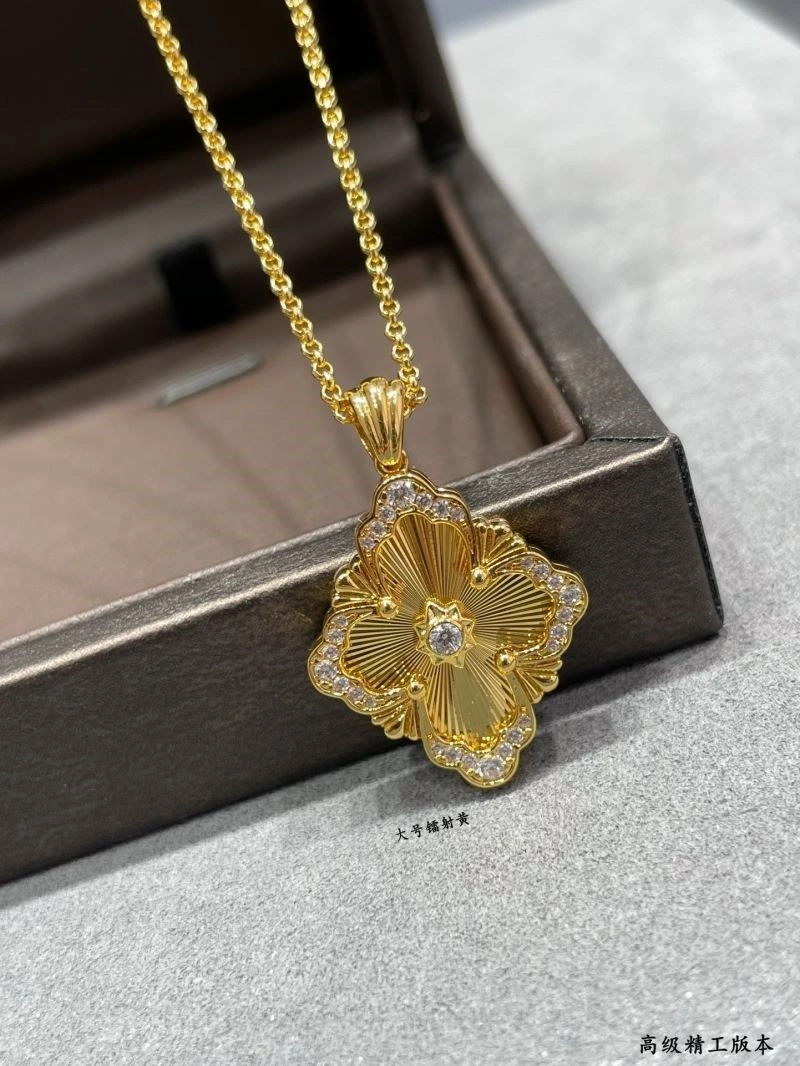 Top match Buccellati Necklaces
