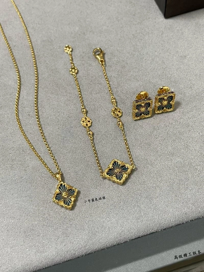 OEM Buccellati Necklaces