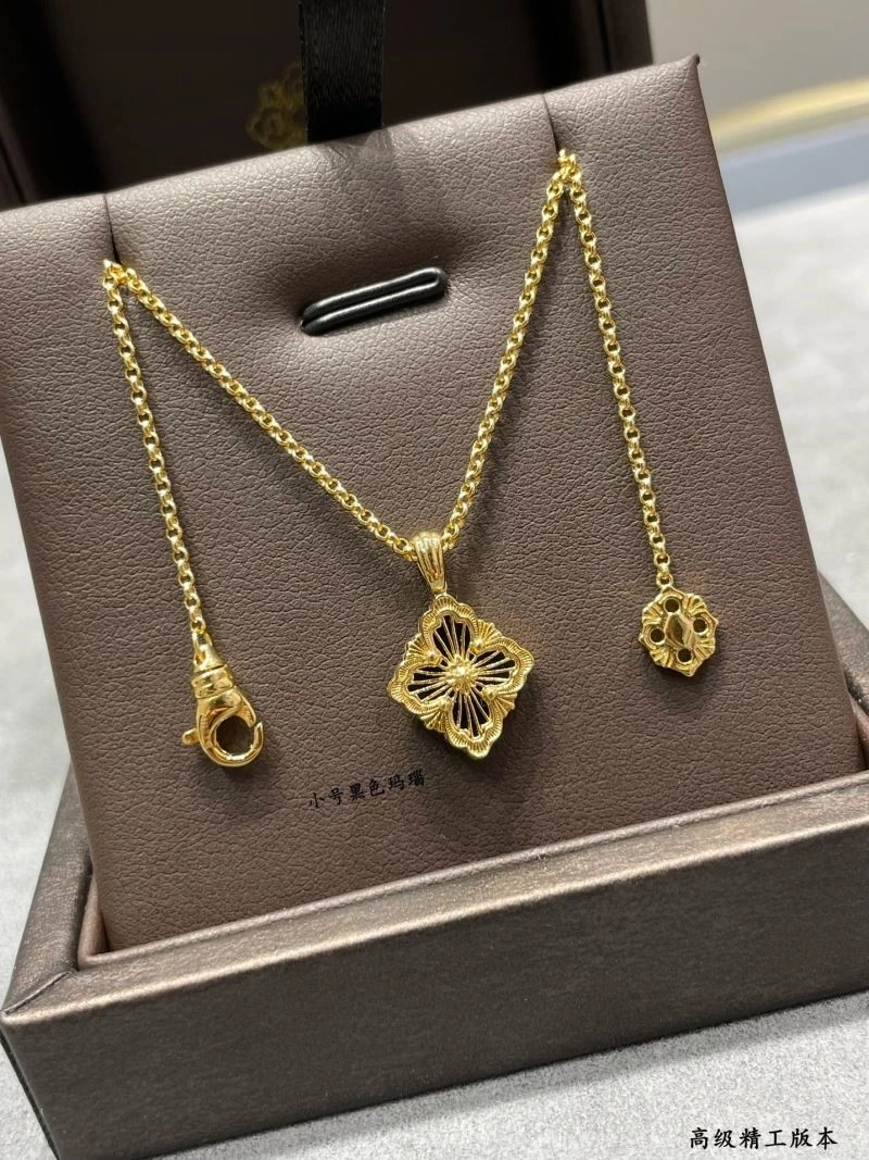 Official Buccellati Necklaces