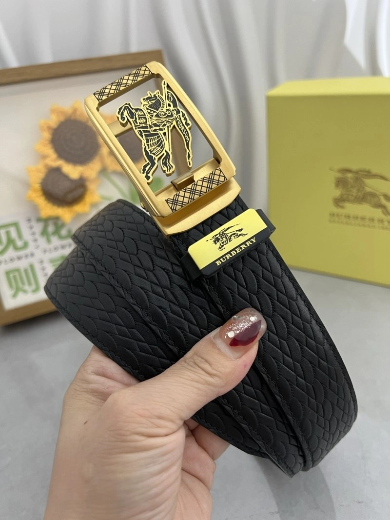 Accurate model Burberry Belts