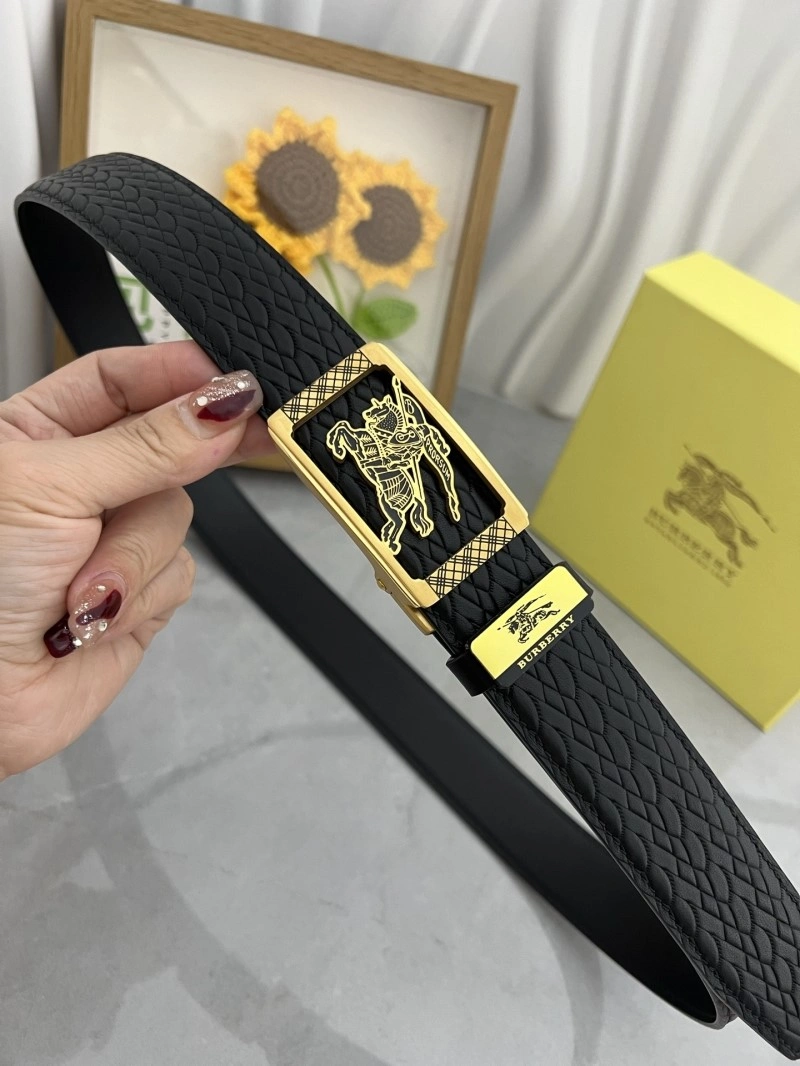 Accurate model Burberry Belts