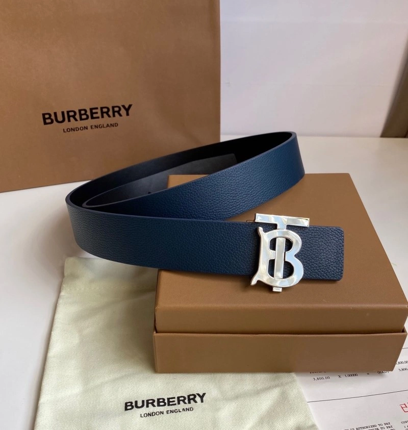 Accurate model Burberry Belts