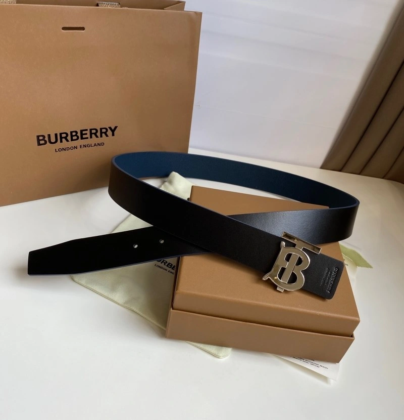 Accurate model Burberry Belts
