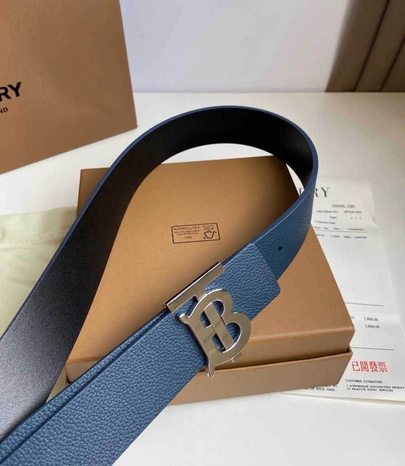 Accurate model Burberry Belts
