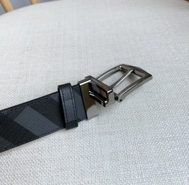 Low-cost Burberry Belts