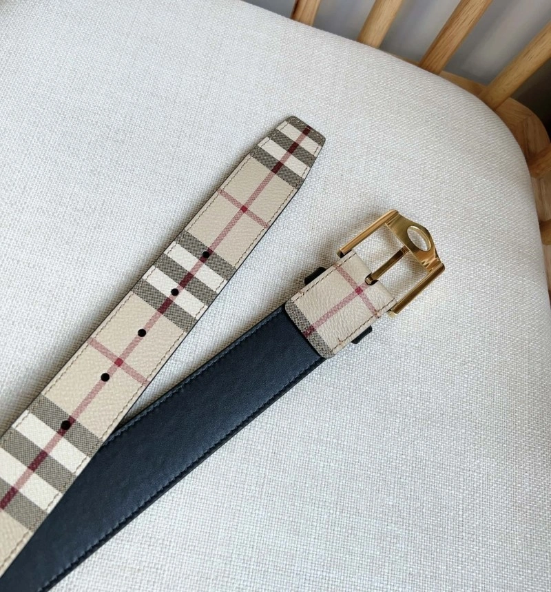 Accurate model Burberry Belts